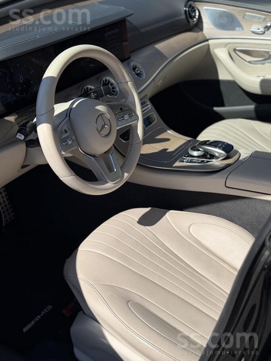 Black Mercedes-Benz CLS 350 2018 in Riga, with an engine capacity of 3.00 L and mileage of 178 thousand km for 28900 €, photo 8 on AUTOMOTO.COM.LV