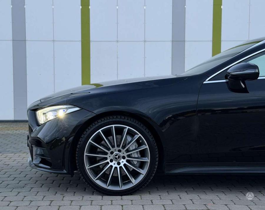 Melns Mercedes-Benz CLS 350 2018 Tauragė, ar dzinēja tilpumu 2.93 L un nobraukumu 107 tūkst. km par 35800 €, foto 19 vietnē AUTOMOTO.COM.LV