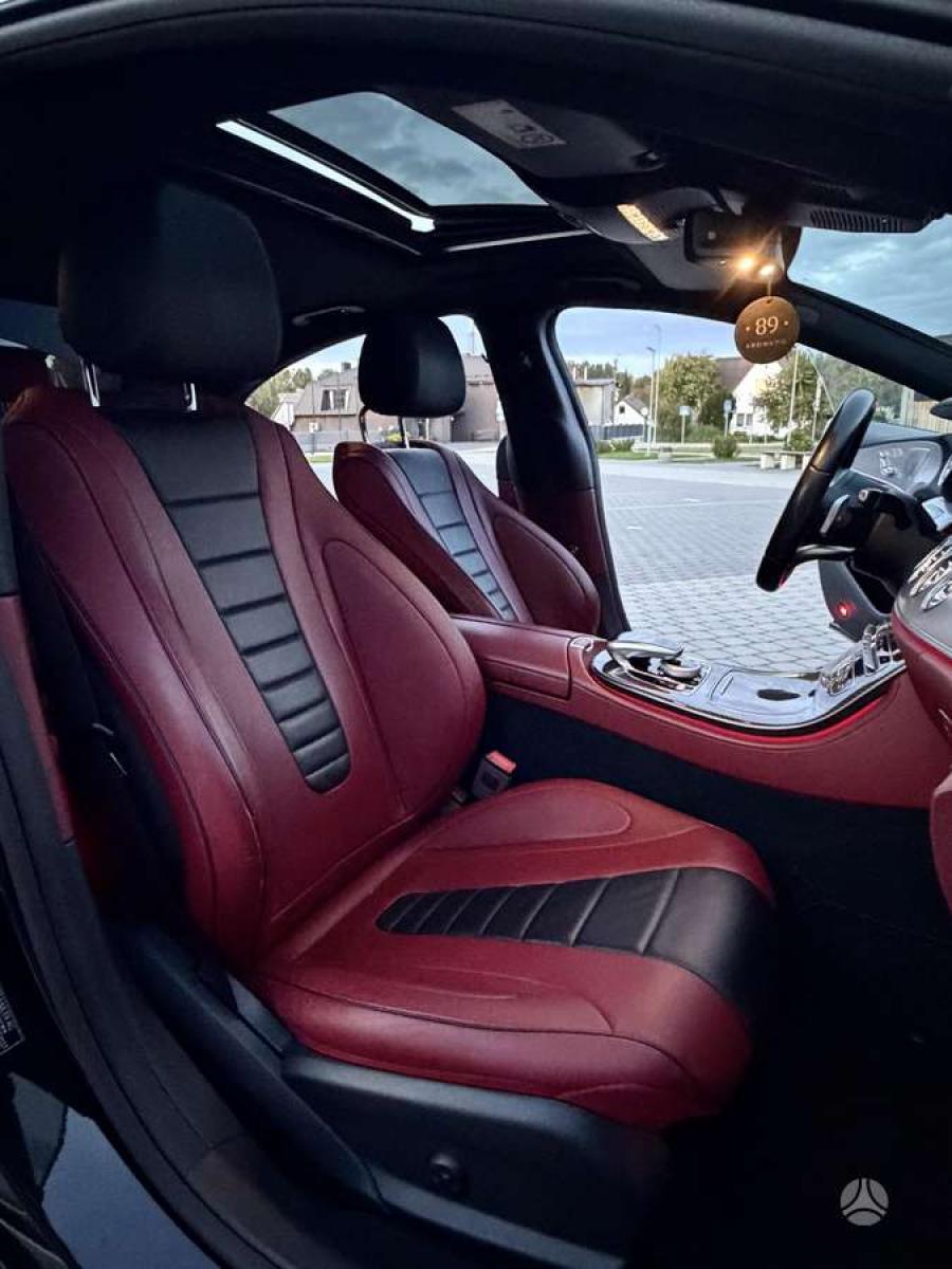 Melns Mercedes-Benz CLS 350 2018 Tauragė, ar dzinēja tilpumu 2.93 L un nobraukumu 107 tūkst. km par 35800 €, foto 39 vietnē AUTOMOTO.COM.LV
