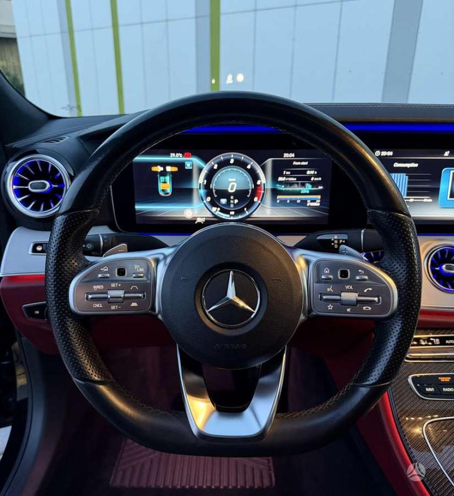 Melns Mercedes-Benz CLS 350 2018 Tauragė, ar dzinēja tilpumu 2.93 L un nobraukumu 107 tūkst. km par 35800 €, foto 52 vietnē AUTOMOTO.COM.LV