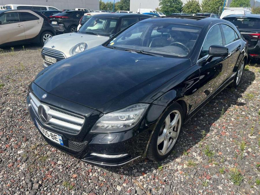 Black Mercedes-Benz CLS 350 2011 in Vilnius, with an engine capacity of 3.00 L and mileage of 339 thousand km for 10500 €, photo 1 on AUTOMOTO.COM.LV