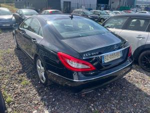 Black Mercedes-Benz CLS 350 2011 in Vilnius, with an engine capacity of 3.00 L and mileage of 339 thousand km for 10500 €, photo 5 on AUTOMOTO.COM.LV