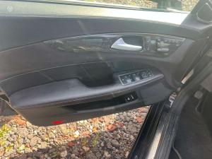 Black Mercedes-Benz CLS 350 2011 in Vilnius, with an engine capacity of 3.00 L and mileage of 339 thousand km for 10500 €, photo 10 on AUTOMOTO.COM.LV