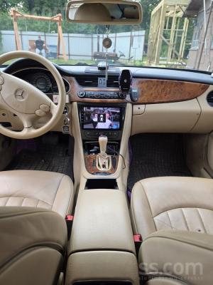 Melns Mercedes-Benz CLS 350 2004 Rīga, ar dzinēja tilpumu 3.50 L un nobraukumu 0 tūkst. km par 3800 €, foto 8 vietnē AUTOMOTO.COM.LV