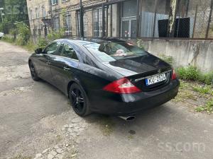 Melns Mercedes-Benz CLS 350 2004 Rīga, ar dzinēja tilpumu 3.50 L un nobraukumu 220 tūkst. km par 3500 €, foto  vietnē AUTOMOTO.COM.LV