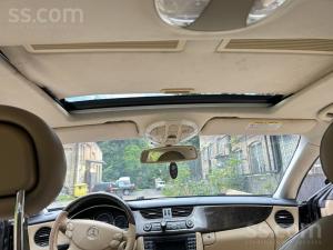 Melns Mercedes-Benz CLS 350 2004 Rīga, ar dzinēja tilpumu 3.50 L un nobraukumu 220 tūkst. km par 3500 €, foto 9 vietnē AUTOMOTO.COM.LV