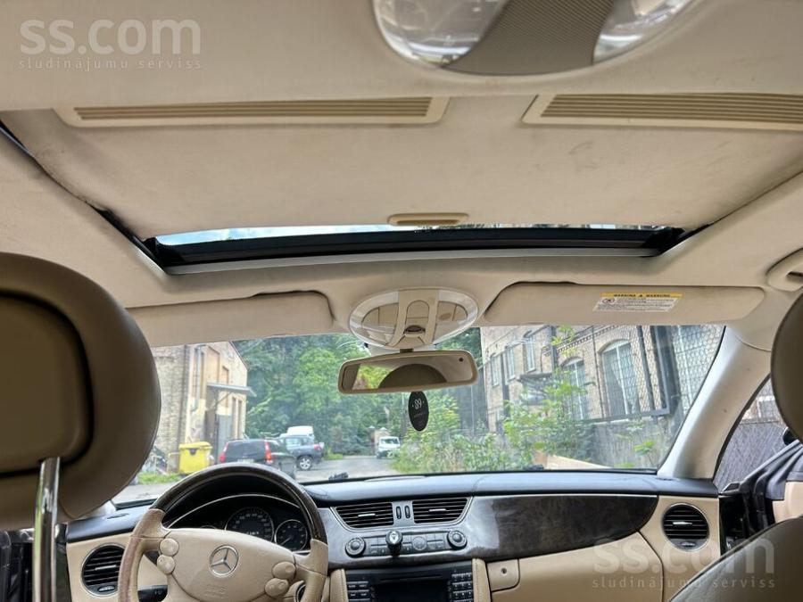 Melns Mercedes-Benz CLS 350 2004 Rīga, ar dzinēja tilpumu 3.50 L un nobraukumu 220 tūkst. km par 3500 €, foto 9 vietnē AUTOMOTO.COM.LV