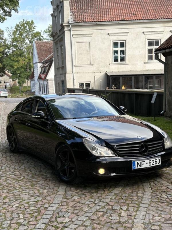Melns Mercedes-Benz CLS 350 2004 Kuldīga, ar dzinēja tilpumu 3.50 L un nobraukumu 285 tūkst. km par 3700 €, foto 2 vietnē AUTOMOTO.COM.LV