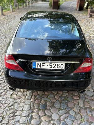 Melns Mercedes-Benz CLS 350 2004 Kuldīga, ar dzinēja tilpumu 3.50 L un nobraukumu 285 tūkst. km par 3700 €, foto 8 vietnē AUTOMOTO.COM.LV