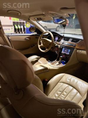 Melns Mercedes-Benz CLS 350 2004 Kuldīga, ar dzinēja tilpumu 3.50 L un nobraukumu 285 tūkst. km par 3700 €, foto 18 vietnē AUTOMOTO.COM.LV
