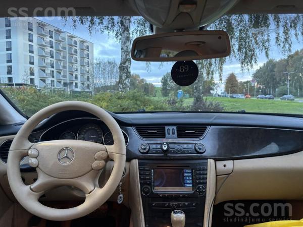 Melns Mercedes-Benz CLS 350 2004 Rīga, ar dzinēja tilpumu 3.50 L un nobraukumu 222 tūkst. km par 5000 €, foto 10 vietnē AUTOMOTO.COM.LV