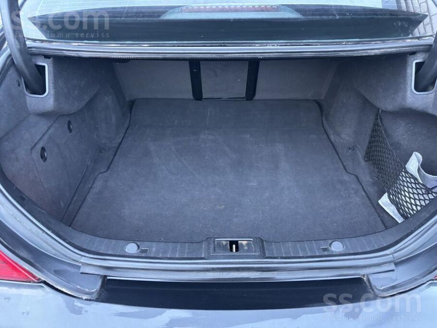Melns Mercedes-Benz CLS 350 2004 Rīga, ar dzinēja tilpumu 3.50 L un nobraukumu 222 tūkst. km par 5000 €, foto 15 vietnē AUTOMOTO.COM.LV