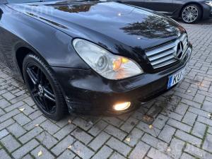 Melns Mercedes-Benz CLS 350 2004 Rīga, ar dzinēja tilpumu 3.50 L un nobraukumu 222 tūkst. km par 5000 €, foto 16 vietnē AUTOMOTO.COM.LV