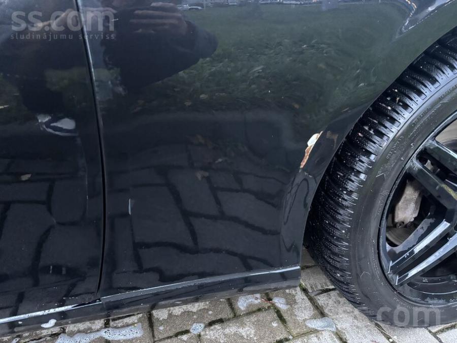 Melns Mercedes-Benz CLS 350 2004 Rīga, ar dzinēja tilpumu 3.50 L un nobraukumu 222 tūkst. km par 5000 €, foto 18 vietnē AUTOMOTO.COM.LV