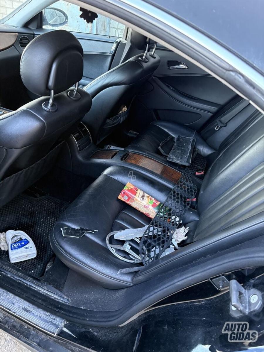 Melns Mercedes-Benz CLS 350 2005 Radviliškis, ar dzinēja tilpumu 3.50 L un nobraukumu 300 tūkst. km par 1600 €, foto 8 vietnē AUTOMOTO.COM.LV