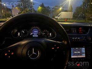 Melns Mercedes-Benz CLS 350 2005 Rīga, ar dzinēja tilpumu 3.50 L un nobraukumu 0 tūkst. km par 2900 €, foto 13 vietnē AUTOMOTO.COM.LV