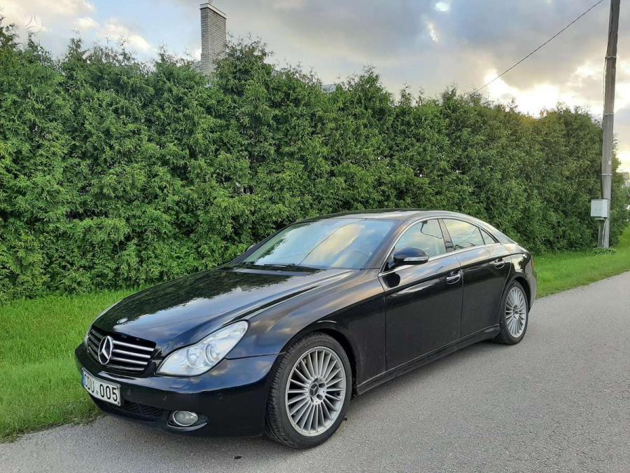 Черный Мерседес ЦЛС 350 2005 в Каунас, объемом двигателя 3.50 л и пробегом 246 тыс. км за 3000 €, фото 1 на AUTOMOTO.COM.LV