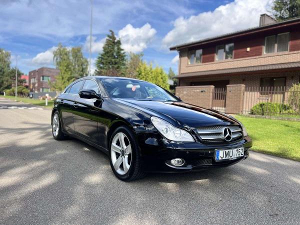 Melns Mercedes-Benz CLS 350 2008 Viļņa, ar dzinēja tilpumu 3.50 L un nobraukumu 249 tūkst. km par 4850 €, foto 4 vietnē AUTOMOTO.COM.LV