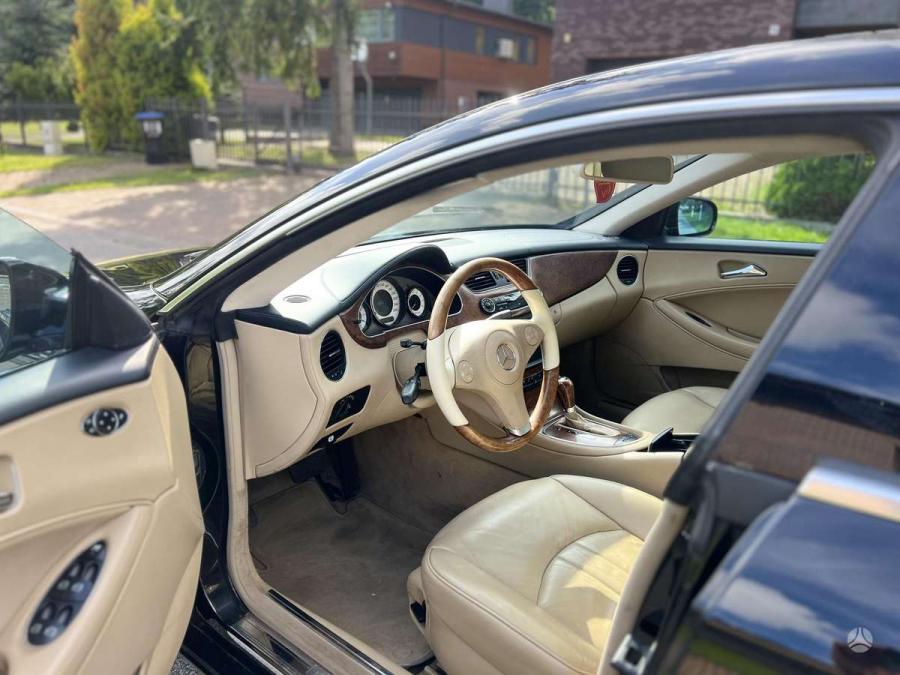 Черный Мерседес ЦЛС 350 2008 в Вильнюс, объемом двигателя 3.50 л и пробегом 249 тыс. км за 4850 €, фото 9 на AUTOMOTO.COM.LV
