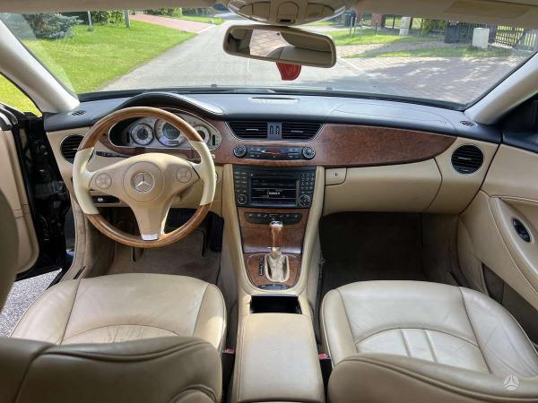 Melns Mercedes-Benz CLS 350 2008 Viļņa, ar dzinēja tilpumu 3.50 L un nobraukumu 249 tūkst. km par 4850 €, foto 10 vietnē AUTOMOTO.COM.LV