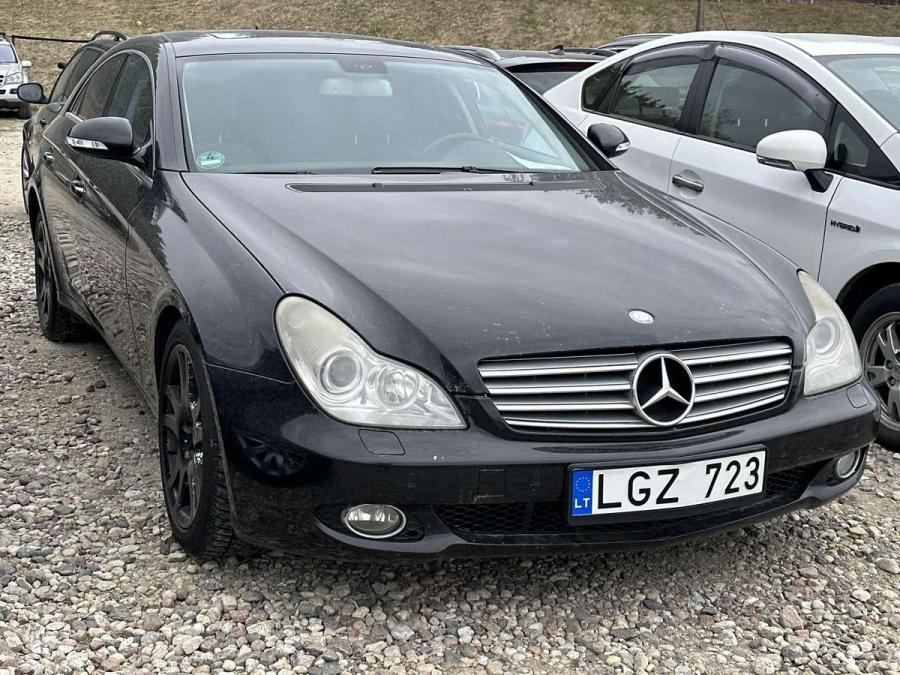Черный Мерседес ЦЛС 350 2008 в Вильнюс, объемом двигателя 3.50 л и пробегом 279 тыс. км за 3800 €, фото 1 на AUTOMOTO.COM.LV