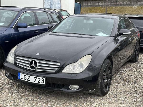 Melns Mercedes-Benz CLS 350 2008 Viļņa, ar dzinēja tilpumu 3.50 L un nobraukumu 279 tūkst. km par 3800 €, foto 4 vietnē AUTOMOTO.COM.LV