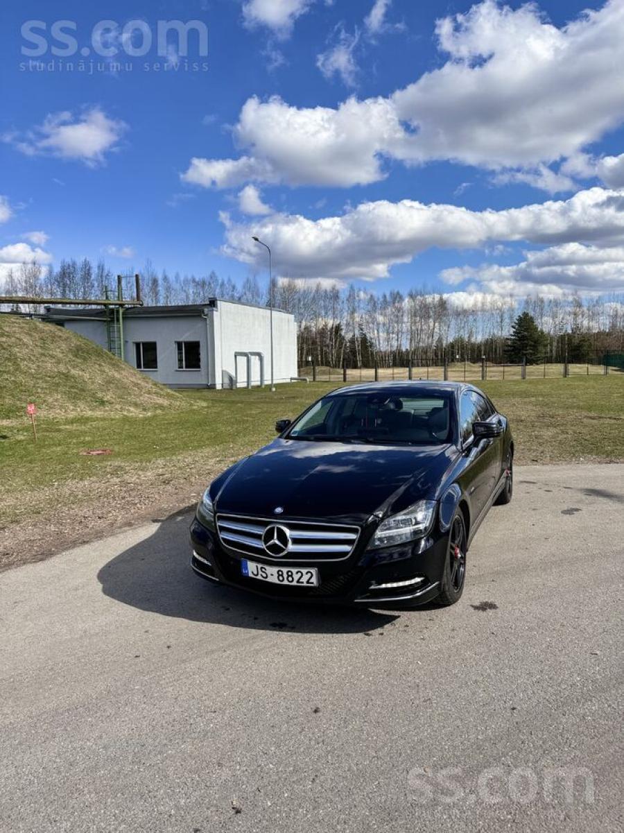 Black Mercedes-Benz CLS 350 2011 in Riga, with an engine capacity of 3.50 L and mileage of 295 thousand km for 16500 €, photo 1 on AUTOMOTO.COM.LV