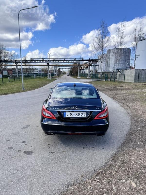Black Mercedes-Benz CLS 350 2011 in Riga, with an engine capacity of 3.50 L and mileage of 295 thousand km for 16500 €, photo 3 on AUTOMOTO.COM.LV