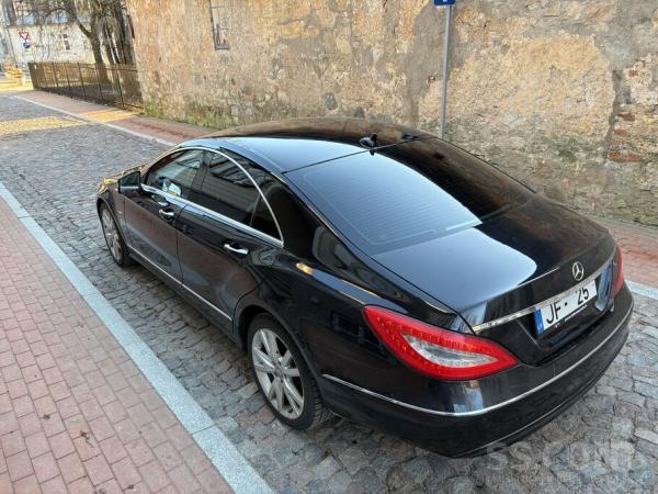 Melns Mercedes-Benz CLS 350 2011 Cēsis, ar dzinēja tilpumu 3.00 L un nobraukumu 344 tūkst. km par 12850 €, foto 6 vietnē AUTOMOTO.COM.LV