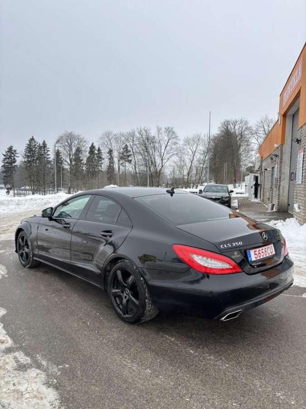 Melns Mercedes-Benz CLS 350 2011 Klaipėda, ar dzinēja tilpumu 2.99 L un nobraukumu 290 tūkst. km par 11900 €, foto 7 vietnē AUTOMOTO.COM.LV