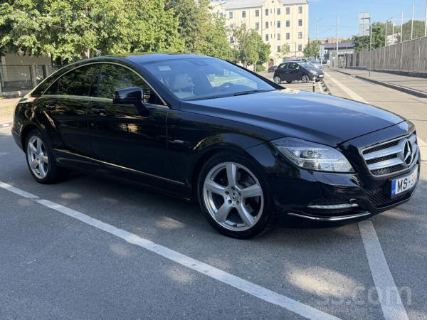 Black Mercedes-Benz CLS 350 2011 in Riga, with an engine capacity of 3.00 L and mileage of 263 thousand km for 12100 €, photo 2 on AUTOMOTO.COM.LV
