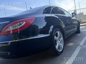 Black Mercedes-Benz CLS 350 2011 in Riga, with an engine capacity of 3.00 L and mileage of 263 thousand km for 12100 €, photo 6 on AUTOMOTO.COM.LV