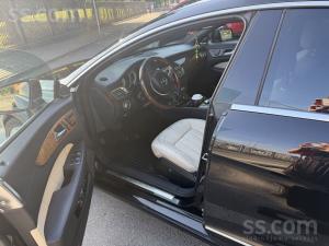 Black Mercedes-Benz CLS 350 2011 in Riga, with an engine capacity of 3.00 L and mileage of 263 thousand km for 12100 €, photo 9 on AUTOMOTO.COM.LV