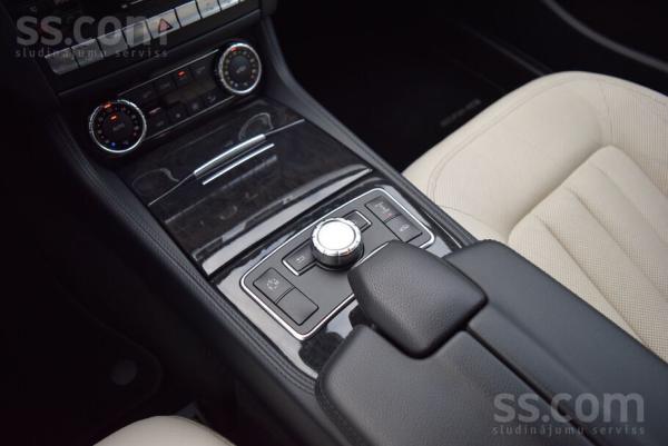 Melns Mercedes-Benz CLS 350 2011 Rīga, ar dzinēja tilpumu 3.00 L un nobraukumu 110 tūkst. km par 14500 €, foto 5 vietnē AUTOMOTO.COM.LV