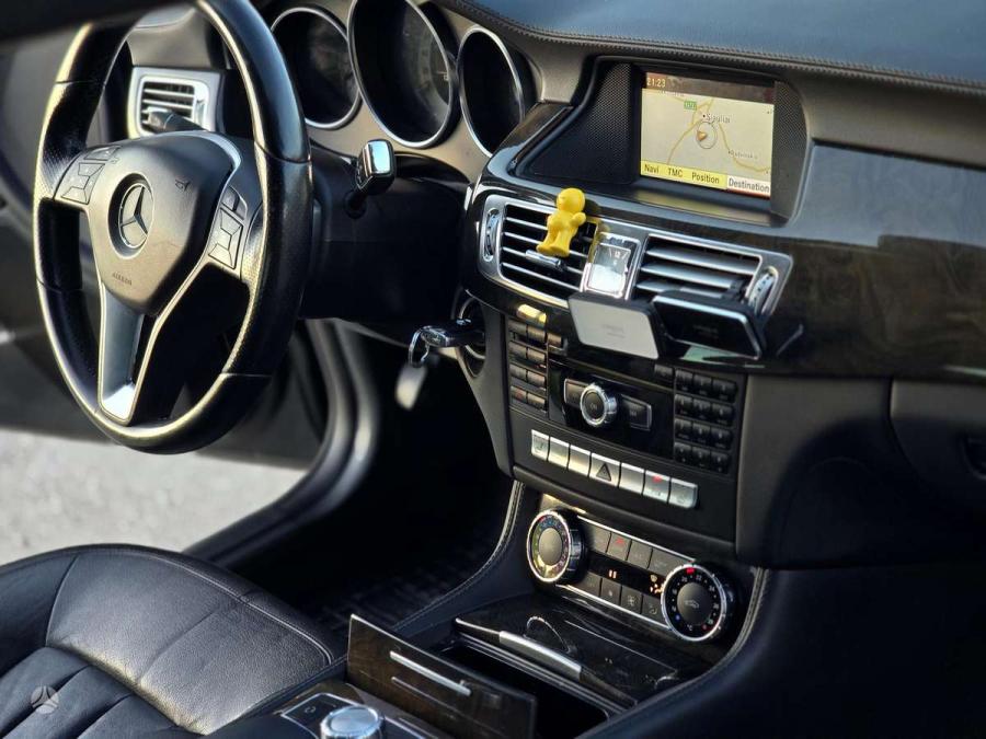 Черный Мерседес ЦЛС 350 2011 в Радвилишкис, объемом двигателя 3.00 л и пробегом 302 тыс. км за 9750 €, фото 14 на AUTOMOTO.COM.LV