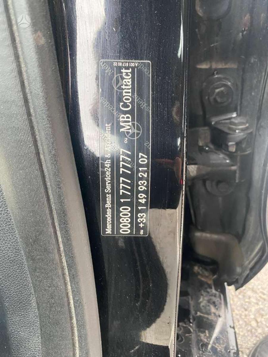 Melns Mercedes-Benz CLS 350 2011 Druskininkai, ar dzinēja tilpumu 3.50 L un nobraukumu 386 tūkst. km par 10800 €, foto 10 vietnē AUTOMOTO.COM.LV