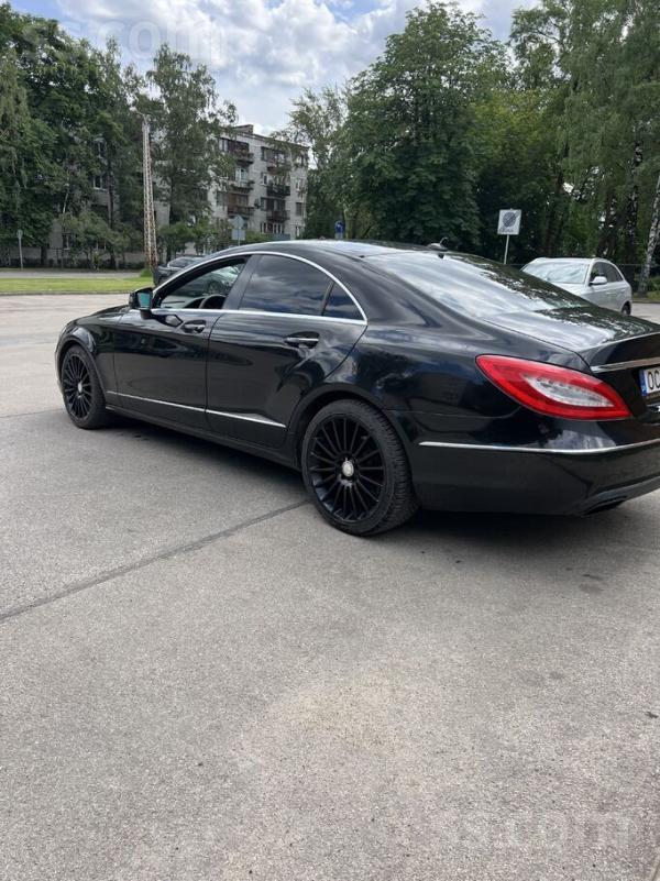Melns Mercedes-Benz CLS 350 2011 Rīga, ar dzinēja tilpumu 3.00 L un nobraukumu 298 tūkst. km par 11300 €, foto 7 vietnē AUTOMOTO.COM.LV