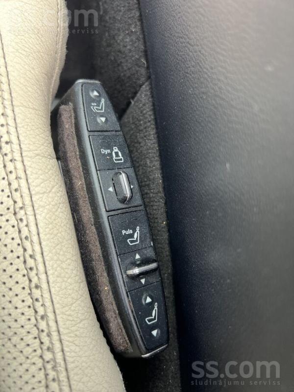 Melns Mercedes-Benz CLS 350 2011 Rīga, ar dzinēja tilpumu 3.00 L un nobraukumu 298 tūkst. km par 11300 €, foto 9 vietnē AUTOMOTO.COM.LV
