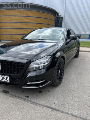 Melns Mercedes-Benz CLS 350 2011 Rīga, ar dzinēja tilpumu 3.00 L un nobraukumu 298 tūkst. km par 11300 €, foto 4 vietnē AUTOMOTO.COM.LV