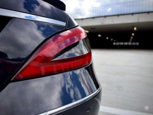 Melns Mercedes-Benz CLS 350 2011 Viļņa, ar dzinēja tilpumu 3.00 L un nobraukumu 300 tūkst. km par 12000 €, foto 11 vietnē AUTOMOTO.COM.LV