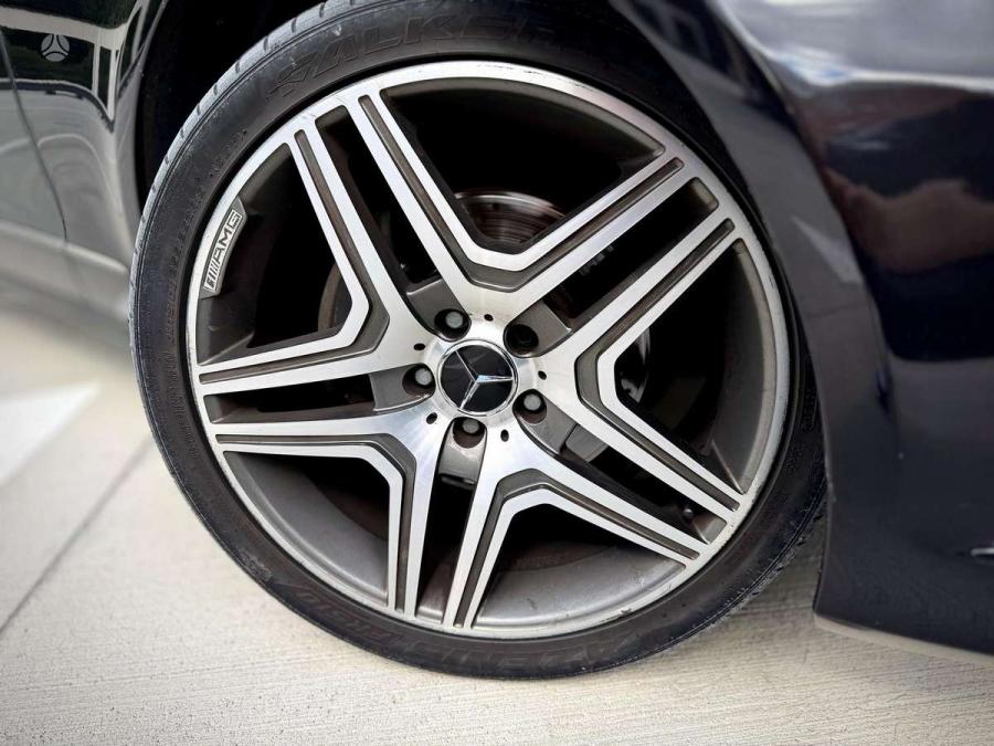 Melns Mercedes-Benz CLS 350 2011 Viļņa, ar dzinēja tilpumu 3.00 L un nobraukumu 300 tūkst. km par 12000 €, foto 12 vietnē AUTOMOTO.COM.LV