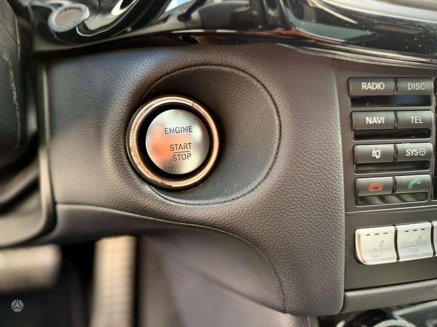 Melns Mercedes-Benz CLS 350 2011 Viļņa, ar dzinēja tilpumu 3.00 L un nobraukumu 300 tūkst. km par 12000 €, foto 25 vietnē AUTOMOTO.COM.LV