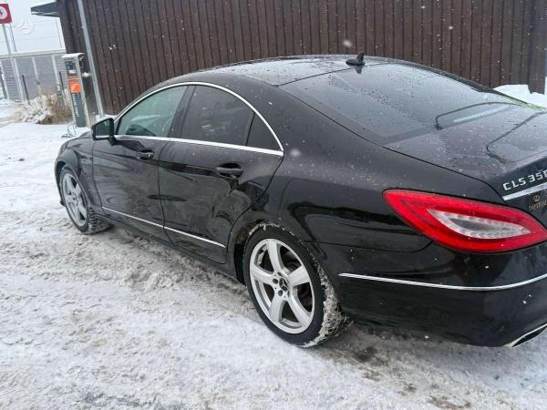 Melns Mercedes-Benz CLS 350 2012 Viļņa, ar dzinēja tilpumu 0.00 L un nobraukumu 290 tūkst. km par 11000 €, foto 6 vietnē AUTOMOTO.COM.LV