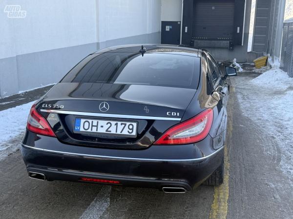Melns Mercedes-Benz CLS 350 2012 Viļņa, ar dzinēja tilpumu 3.50 L un nobraukumu 280 tūkst. km par 11500 €, foto 3 vietnē AUTOMOTO.COM.LV
