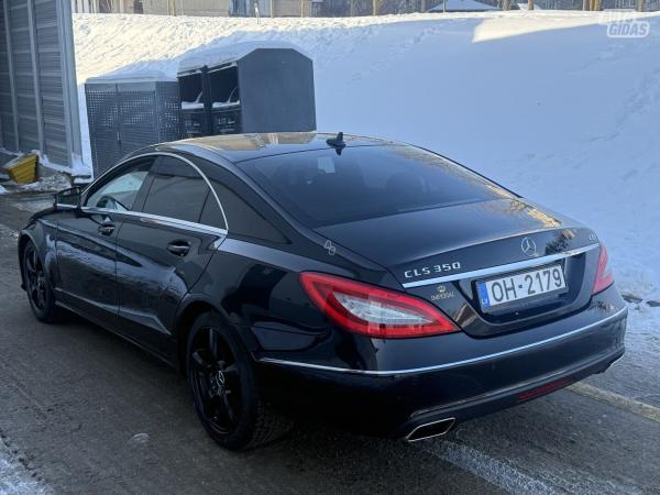 Melns Mercedes-Benz CLS 350 2012 Viļņa, ar dzinēja tilpumu 3.50 L un nobraukumu 280 tūkst. km par 11500 €, foto 9 vietnē AUTOMOTO.COM.LV