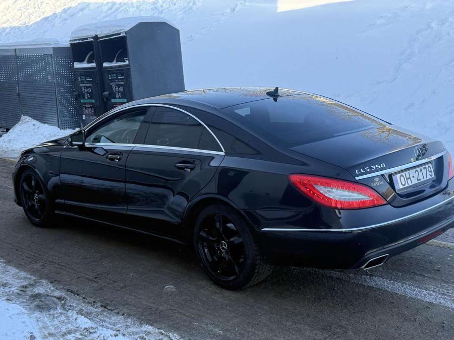 Melns Mercedes-Benz CLS 350 2012 Viļņa, ar dzinēja tilpumu 3.50 L un nobraukumu 280 tūkst. km par 11500 €, foto 8 vietnē AUTOMOTO.COM.LV