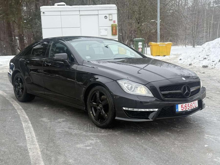 Melns Mercedes-Benz CLS 350 2012 Viļņa, ar dzinēja tilpumu 3.50 L un nobraukumu 290 tūkst. km par 12500 €, foto 3 vietnē AUTOMOTO.COM.LV