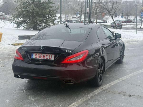 Black Mercedes-Benz CLS 350 2012 in Vilnius, with an engine capacity of 3.50 L and mileage of 290 thousand km for 12500 €, photo 4 on AUTOMOTO.COM.LV