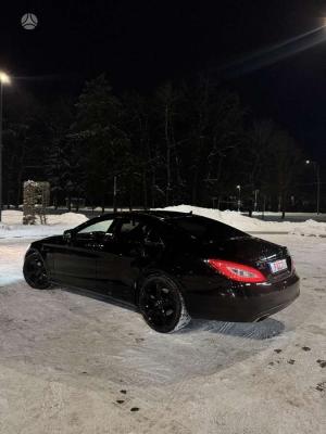 Black Mercedes-Benz CLS 350 2012 in Vilnius, with an engine capacity of 3.00 L and mileage of 280 thousand km for 10500 €, photo  on AUTOMOTO.COM.LV