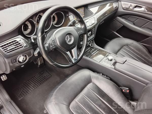 Melns Mercedes-Benz CLS 350 2012 Rīga, ar dzinēja tilpumu 3.00 L un nobraukumu 320 tūkst. km par 10850 €, foto 8 vietnē AUTOMOTO.COM.LV